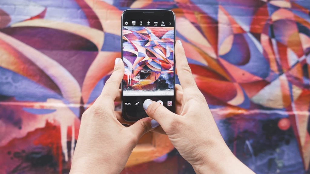 Screen time and social media use linked to eating disorder symptoms in ...